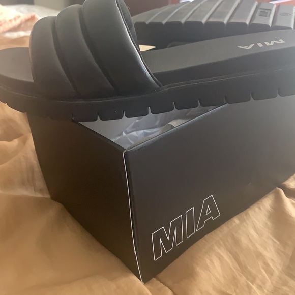 MIA | Shoes | Mia Mishel Slides 9 Size | Poshmark